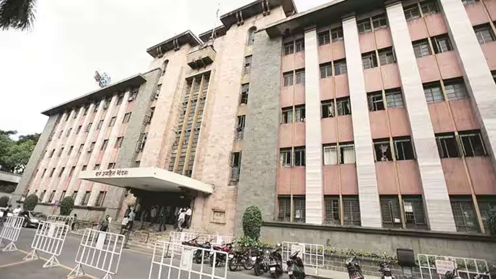 PMC scraps cash prize scheme meant to identify property tax theft | Pune News - The Indian Express