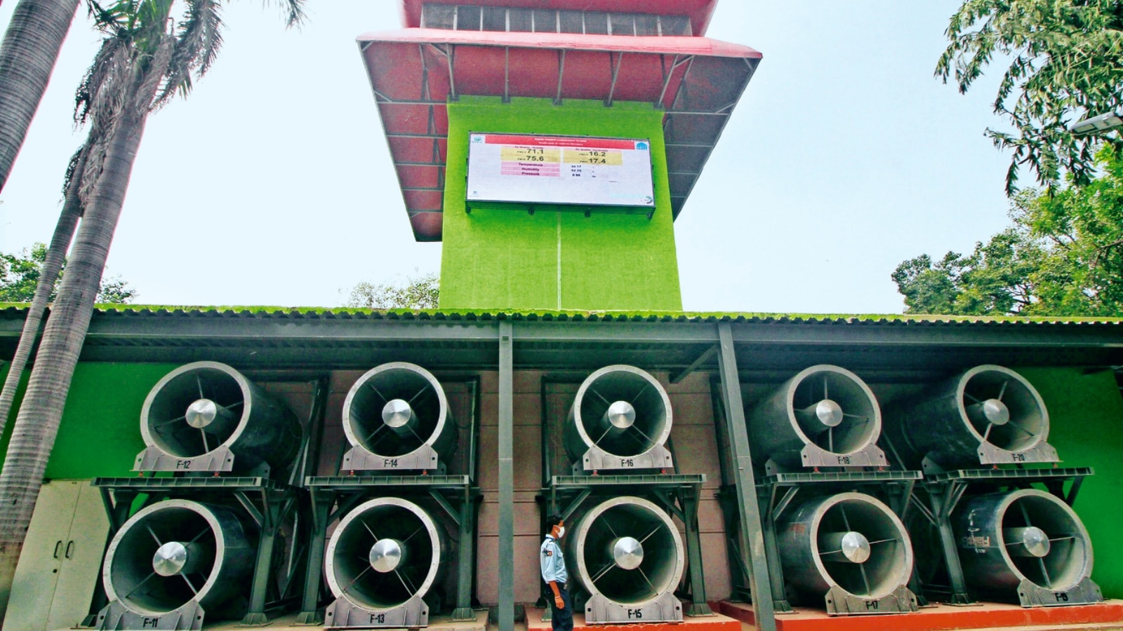 Smog tower at Delhi’s Connaught Place works best in winter compared to ...