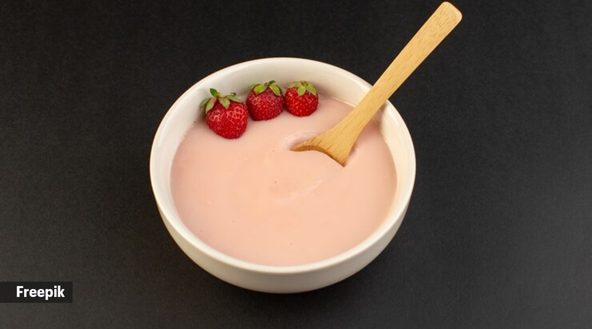 Is plain yoghurt better than flavoured? Here's what to consider Is plain yoghurt better than flavoured? Here's what to consider