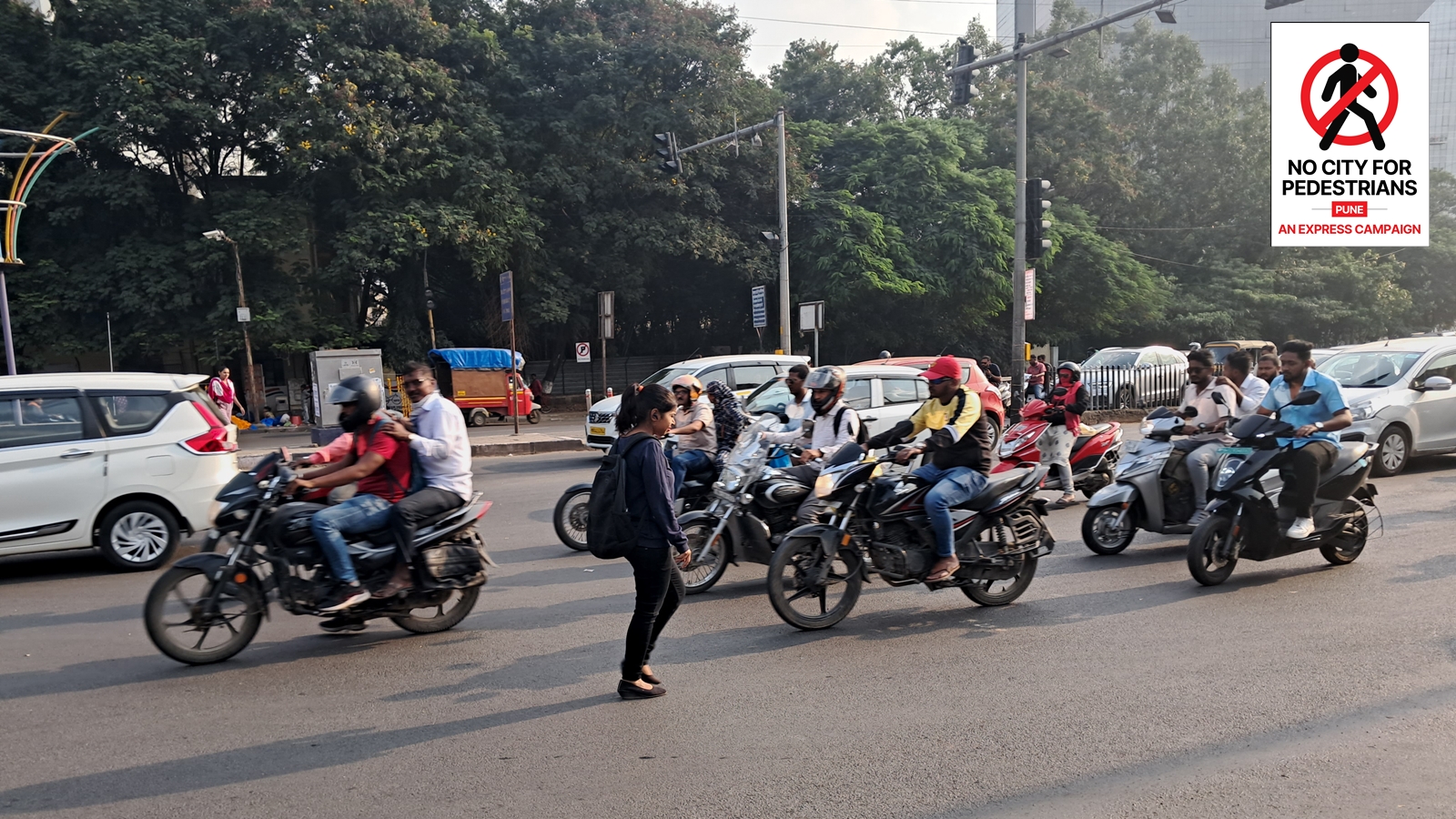 Pedestrians in peril: At Pune-Ahmednagar Road and Pimpri Chowk, chaos ...
