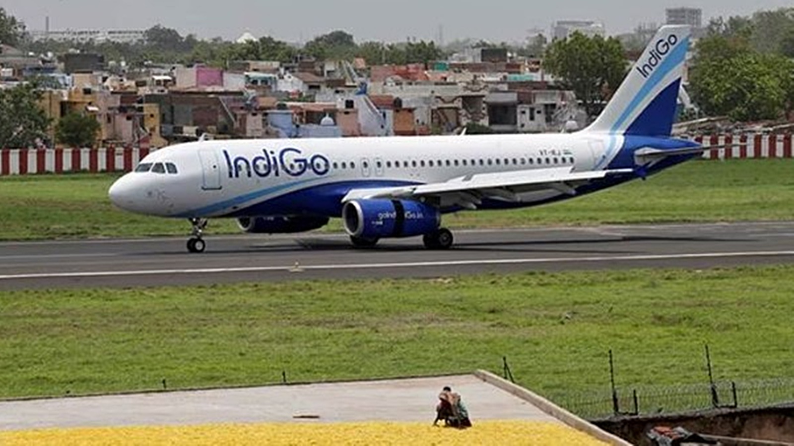 IndiGo expects plane groundings in ‘mid-thirties’ in Q4 due to powder ...