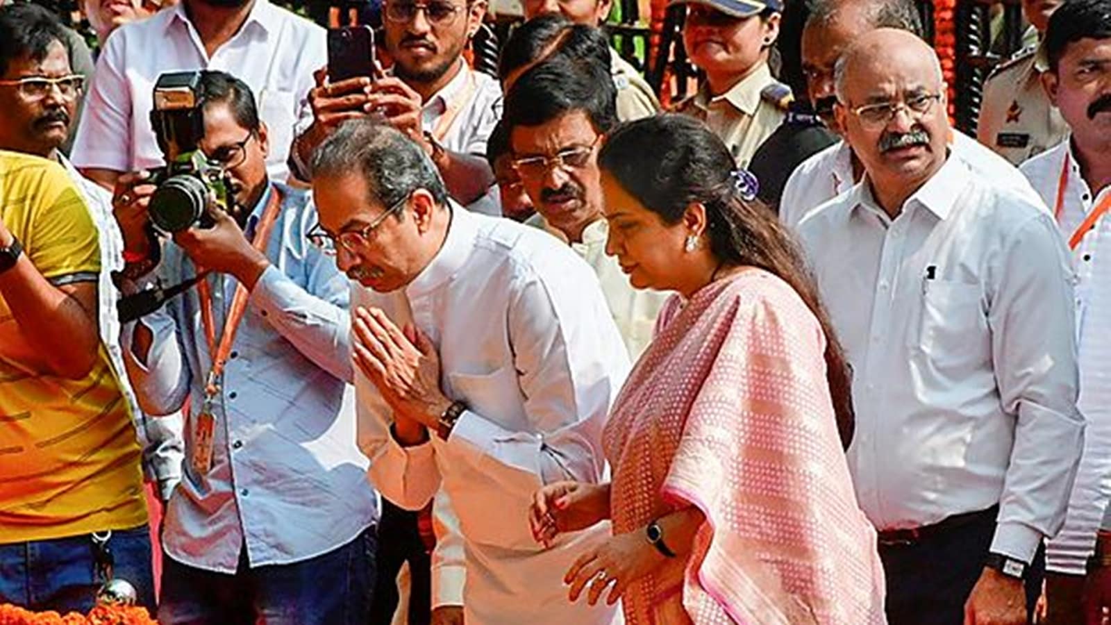 Shiv Sena workers’ clash: Case registered against 50 people | Mumbai ...