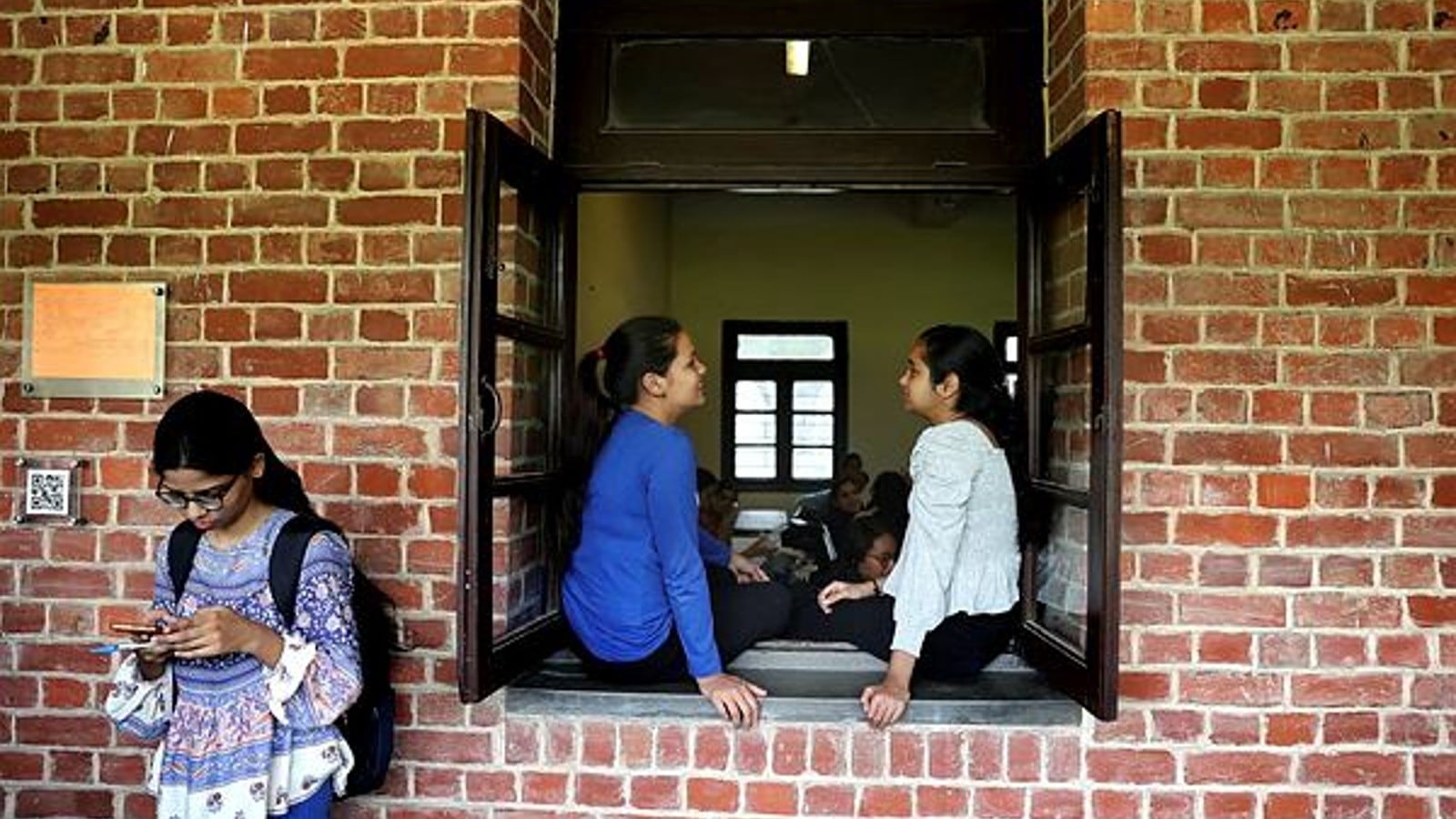 Delhi University may offer up to 20% courses online through Swayam ...