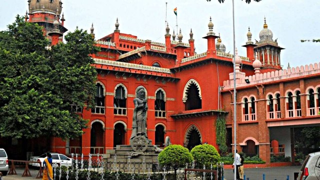 Hc Sets Aside Ex Minister Selvaganapathys Conviction By Special Cbi