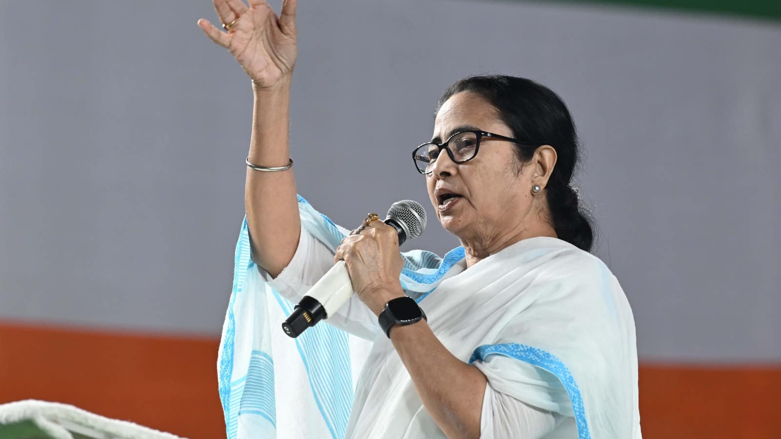 Didn’t take single paisa… calling all of us thieves not right: Mamata ...