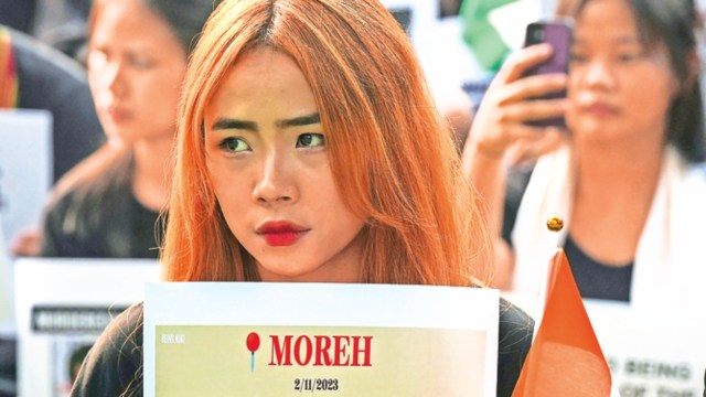 Manipur violence: Tribal MLAs seek police commandos’ removal in Moreh ...