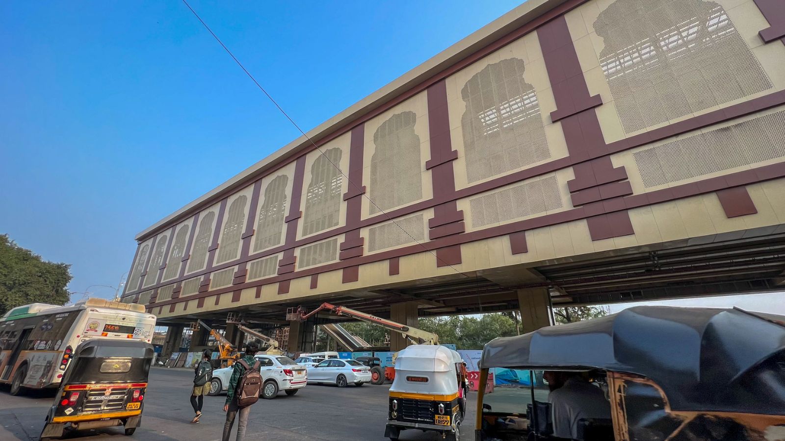 Zooming in: From history and architecture to films, Pune Metro stations ...