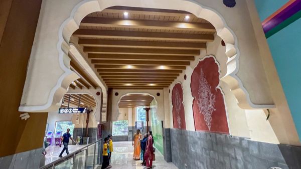 Zooming in: From history and architecture to films, Pune Metro stations ...