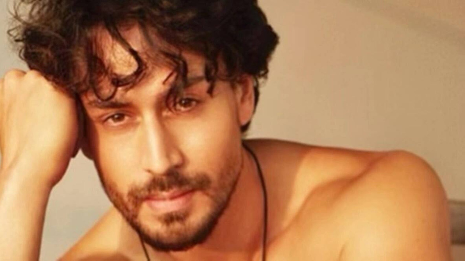 Trainer breaks down Tiger Shroff's lower body fitness routine