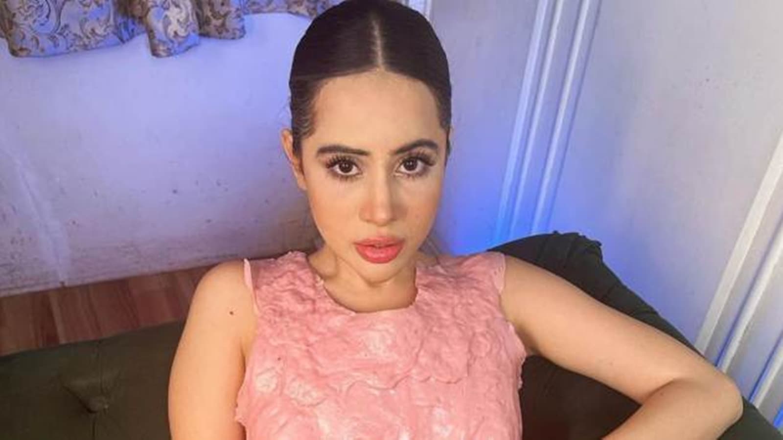 Mumbai Police books influencer Urfi Javed for making video of her fake ...