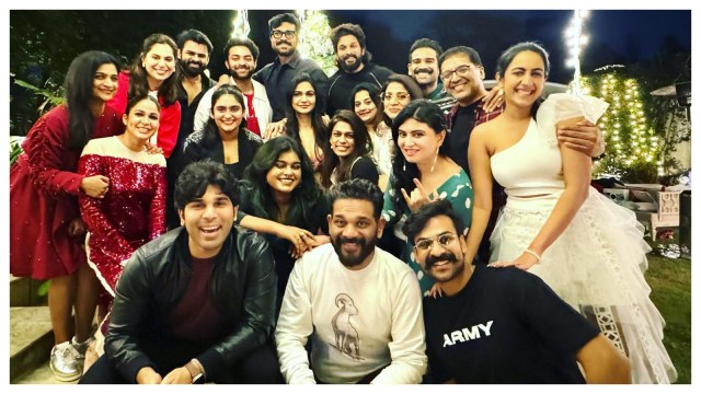 Allu Arjun, Ram Charan come together for Christmas celebrations ...