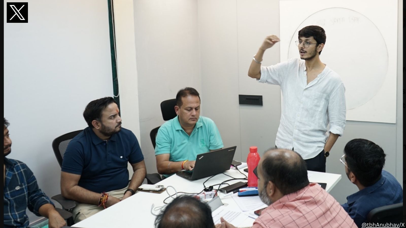 Chai Sutta Bar founder issues clarification after trolls target his ...