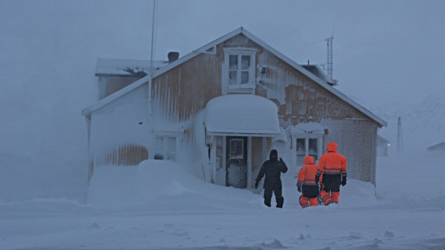 India flags off first winter expedition to the Arctic | India News ...