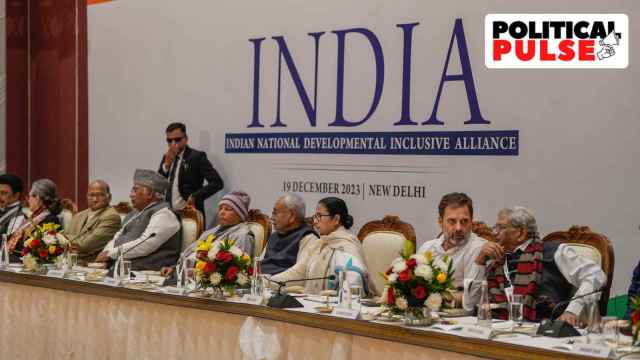 Mamata, Left, and Congress: Together on INDIA platform, but in Bengal ... Mamata, Left, and Congress: Together on INDIA platform, but in Bengal ...
