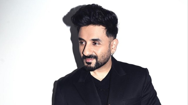 What is the first joke Vir Das wrote after the Two Indias controversy ...