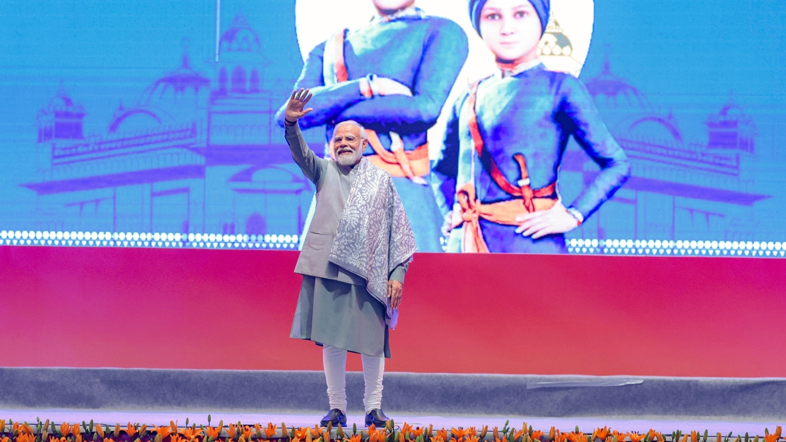 India coming out of slavery mindset, world respecting it: PM Modi ...