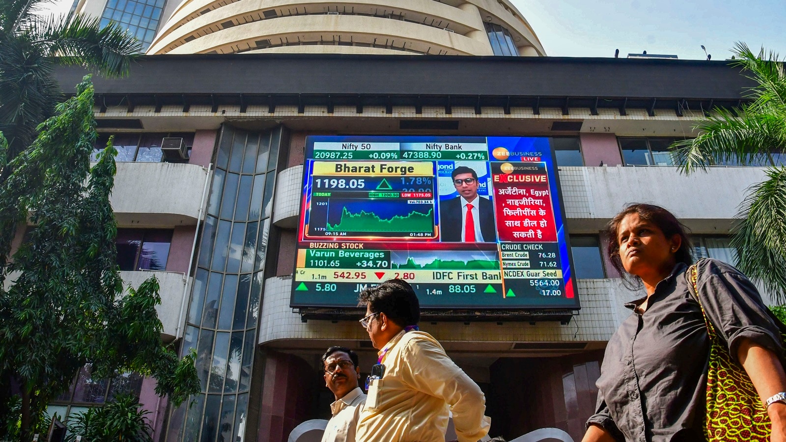Sensex Surges Past 70k To Record High After Us Fed Pauses — And Signals