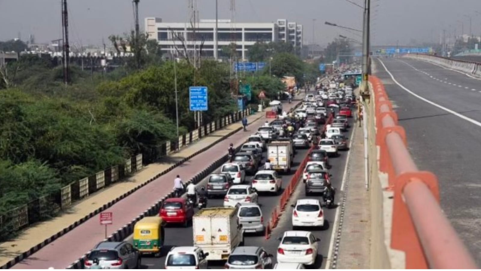 ‘Bills are pending’: 50-ft Gandhi statue project on Delhi’s Nelson ...