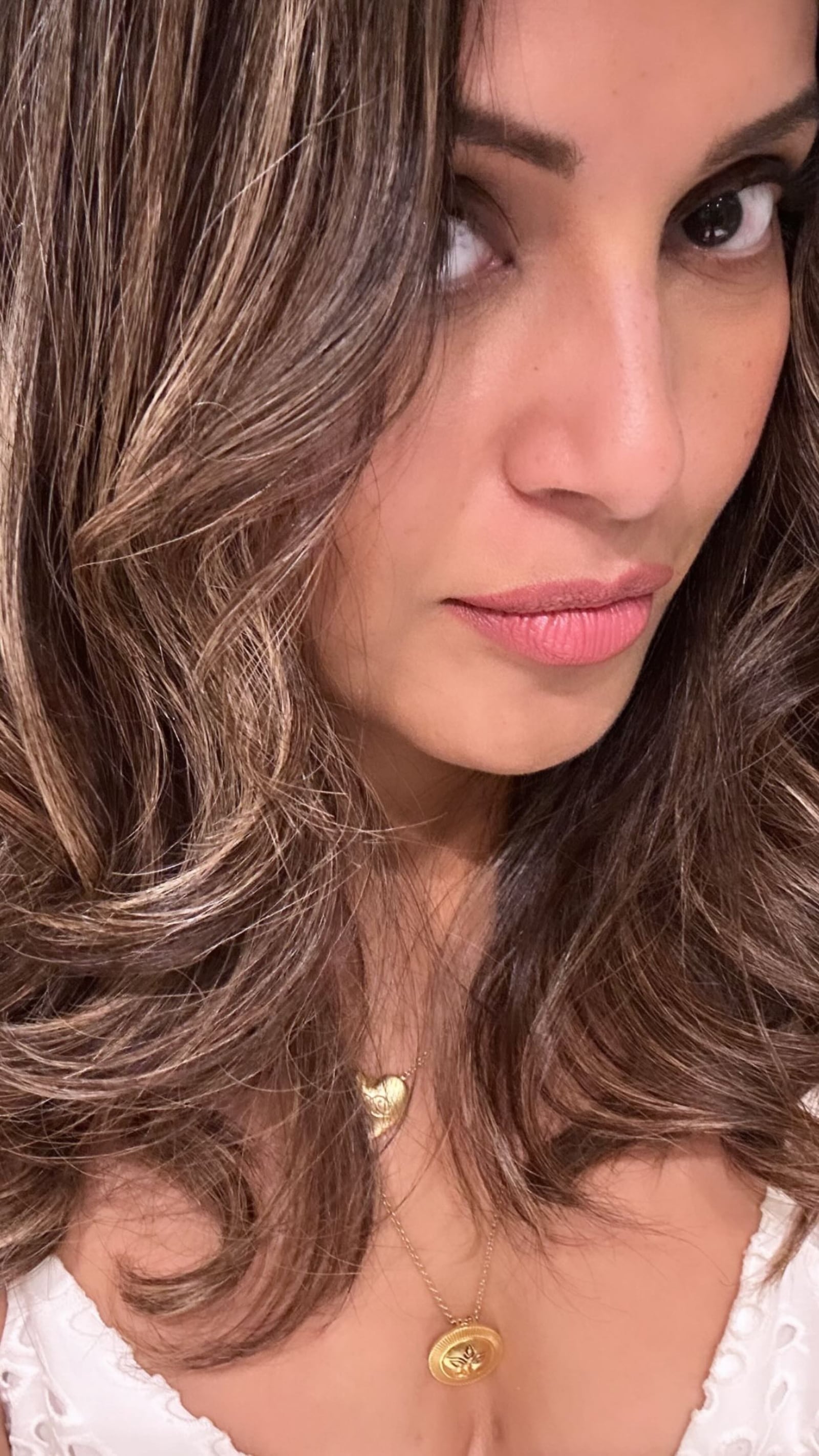 Bipasha Basu, Karan Singh Grover create memories with daughter Devi as ...