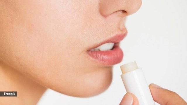 Chapped lips, no more: Expert tips for winter lip care | Life-style ...