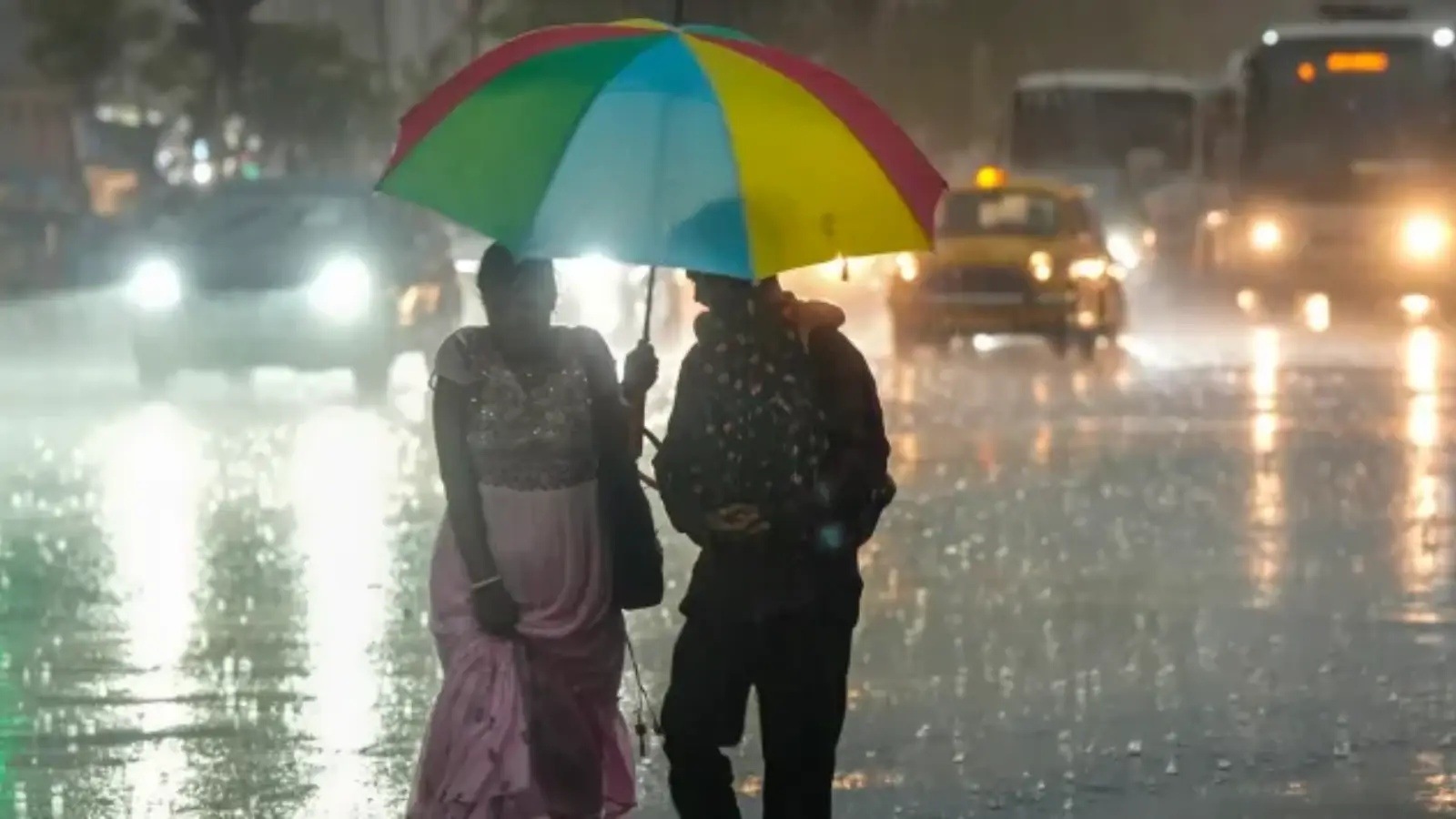 Cyclone Michaung intensifies, rain to bring mercury down in Kolkata and ... Cyclone Michaung intensifies, rain to bring mercury down in Kolkata and ...