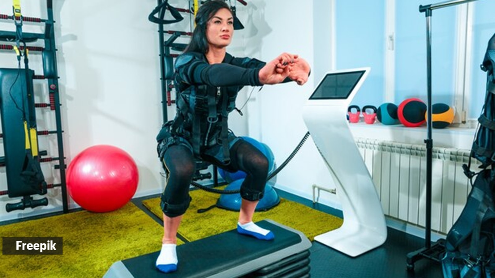 Paresh Rawal and son Aditya train together with the electrifying EMS ...