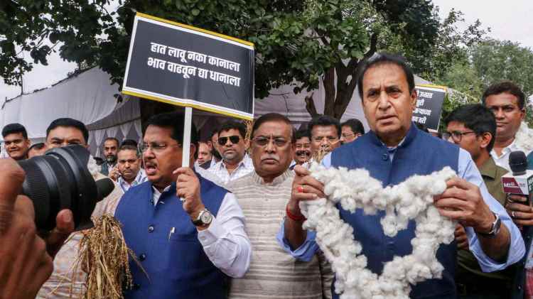 Mumbai News Highlights : Opposition walks out of Maharashtra Assembly ...