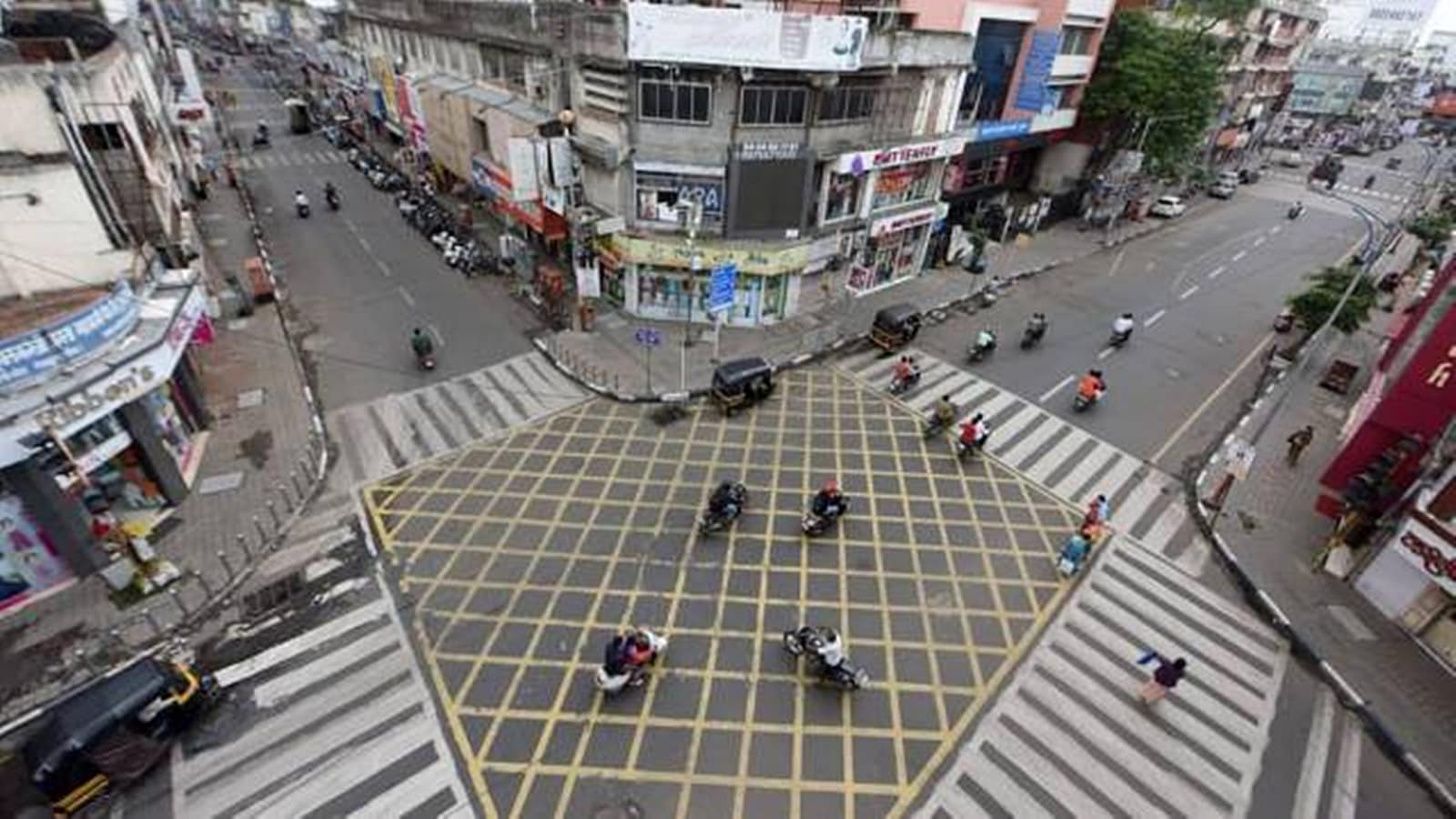 Pedestrian Day: PMC gears up for grand walking plaza on December 11 ...
