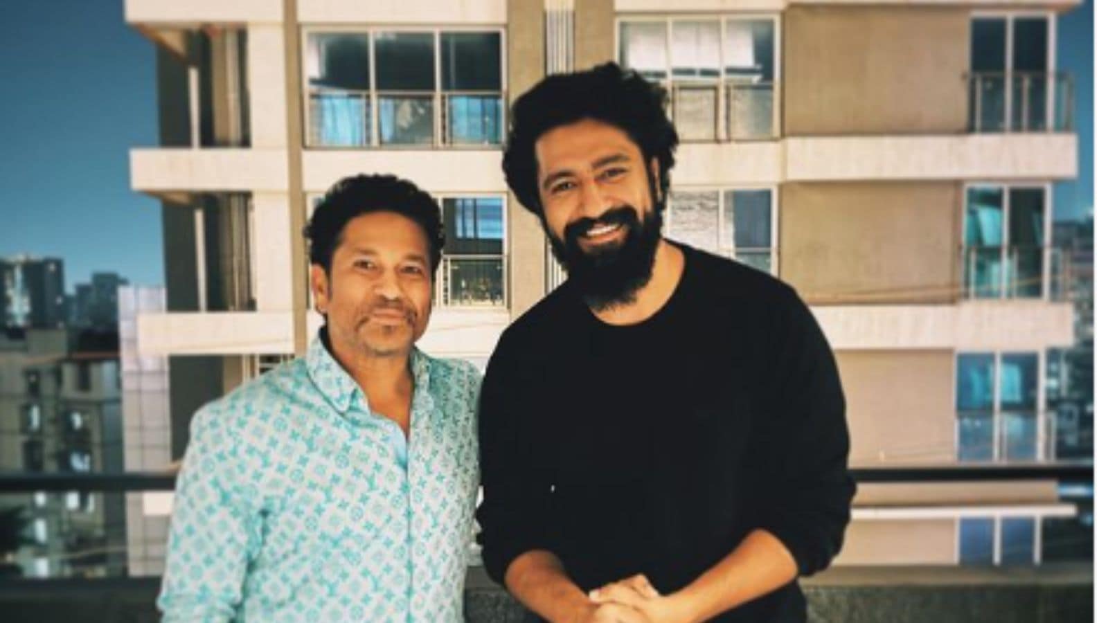 Vicky Kaushal over the moon as his ‘childhood hero’ Sachin Tendulkar ...