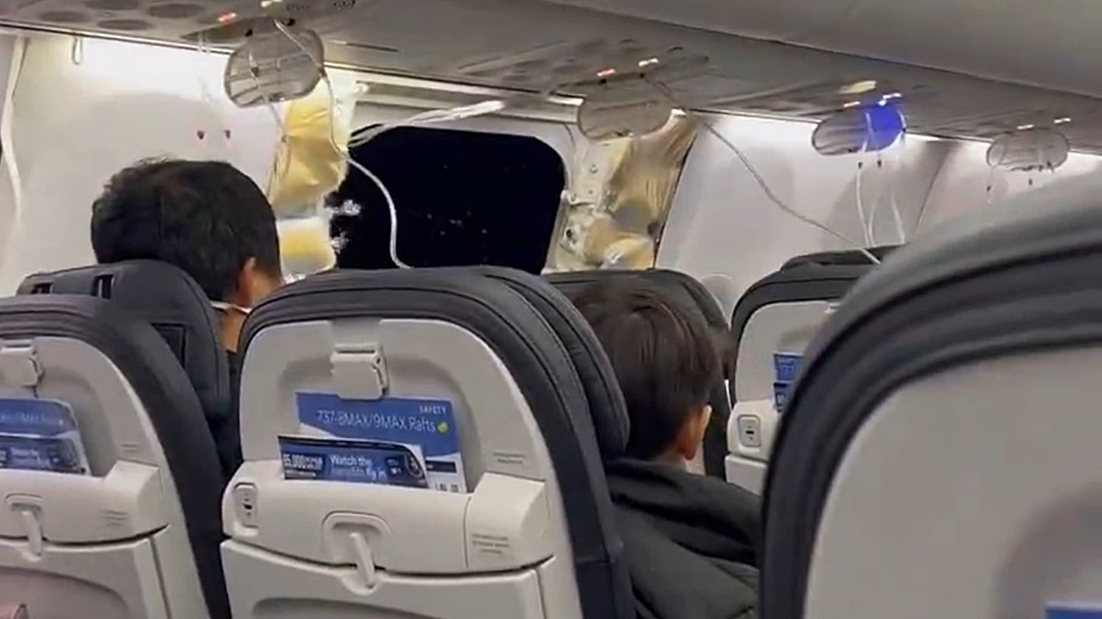 Alaska Airlines grounds all Boeing 737-9 planes after mid-air window ...