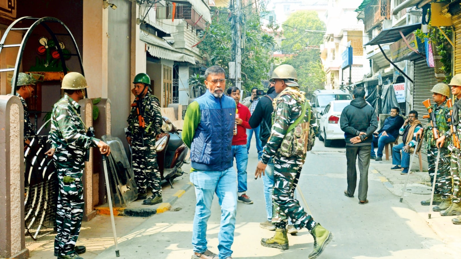 A week after attack, ED back in Bengal, with more backup | Kolkata News ...