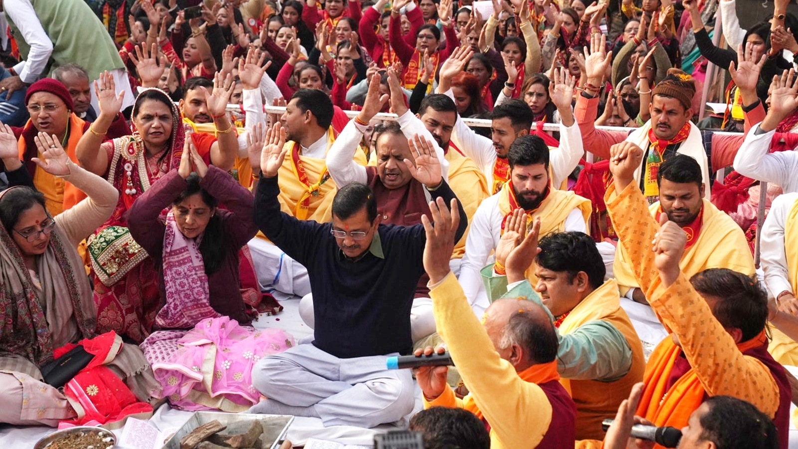 Delhi CM Arvind Kejriwal attends Sundarkand recital, havan at Rohini ...
