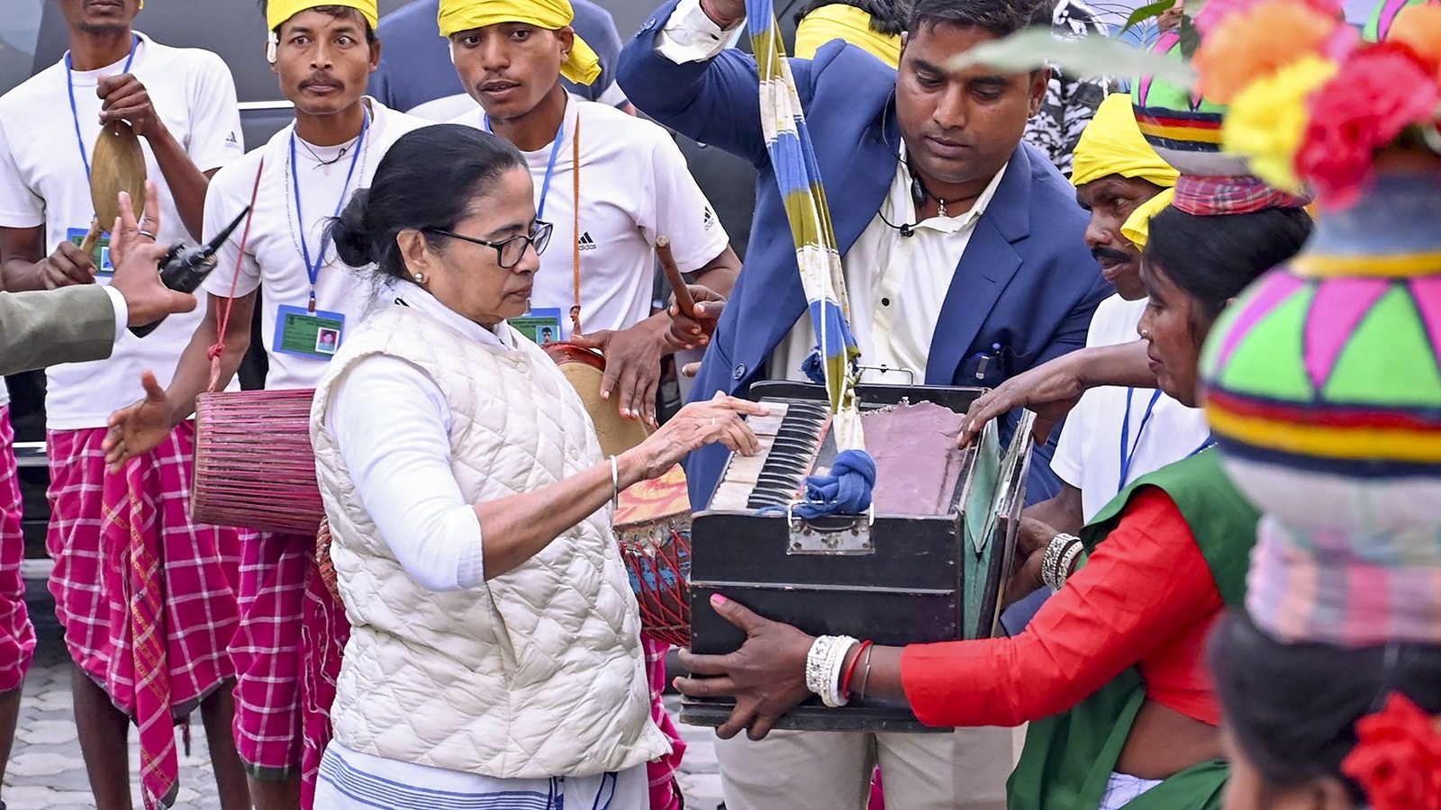 Mamata Banerjee intensifies attack on Congress, Adhir fires fresh salvo ...