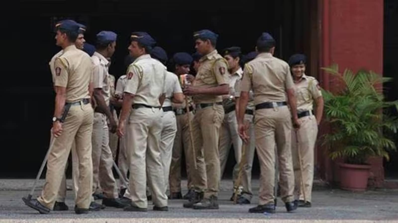 On official duty, two Delhi cops killed after car rams into truck near ... On official duty, two Delhi cops killed after car rams into truck near ...