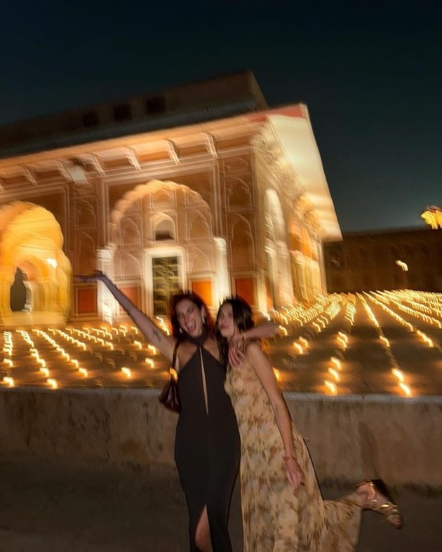 Dua Lipa Parties With Jaipur S Princess Gauravi Kumar On New Year