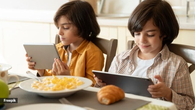 The digital dilemma: How screen time impacts kids’ nutrition ...