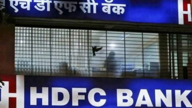 HDFC Bank Q3 net profit up 33.5% to Rs 16,370 crore | Business News - The Indian Express