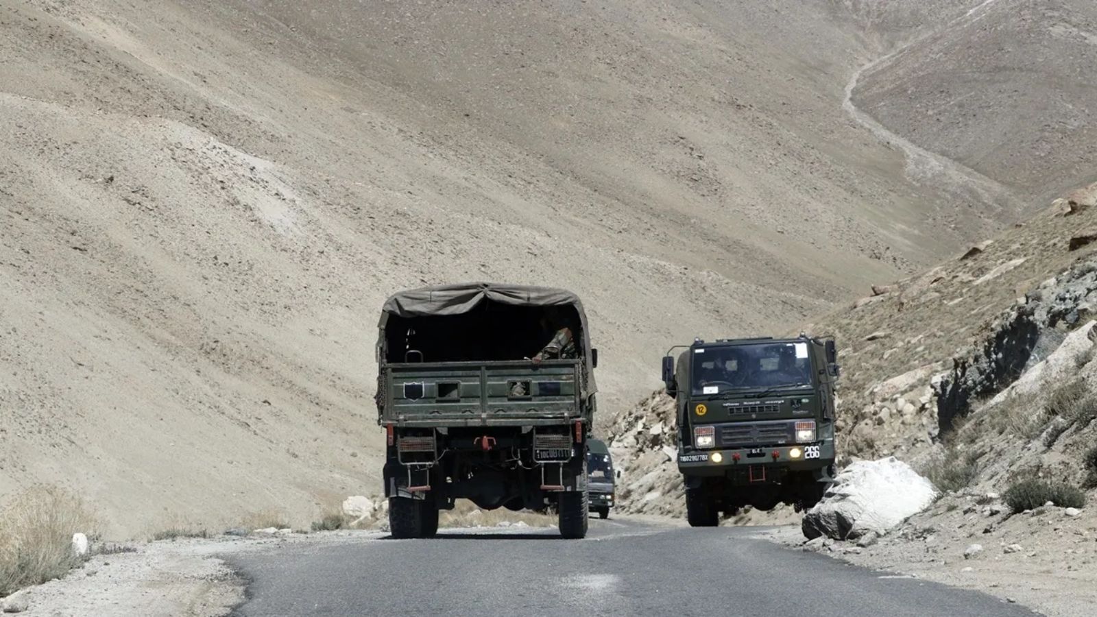 Army convoy attacked by suspected militants near J-K’s Poonch; no ...