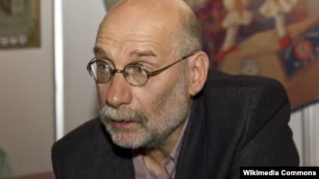 Russia designates one of its most popular writers a ‘foreign agent ...