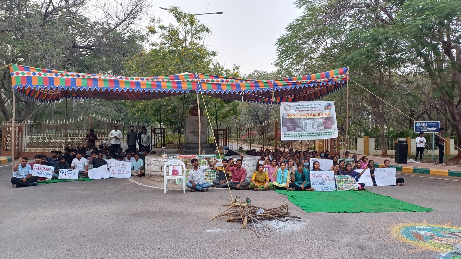 Students hug trees, perform rituals to protest Telangana govt decision ...