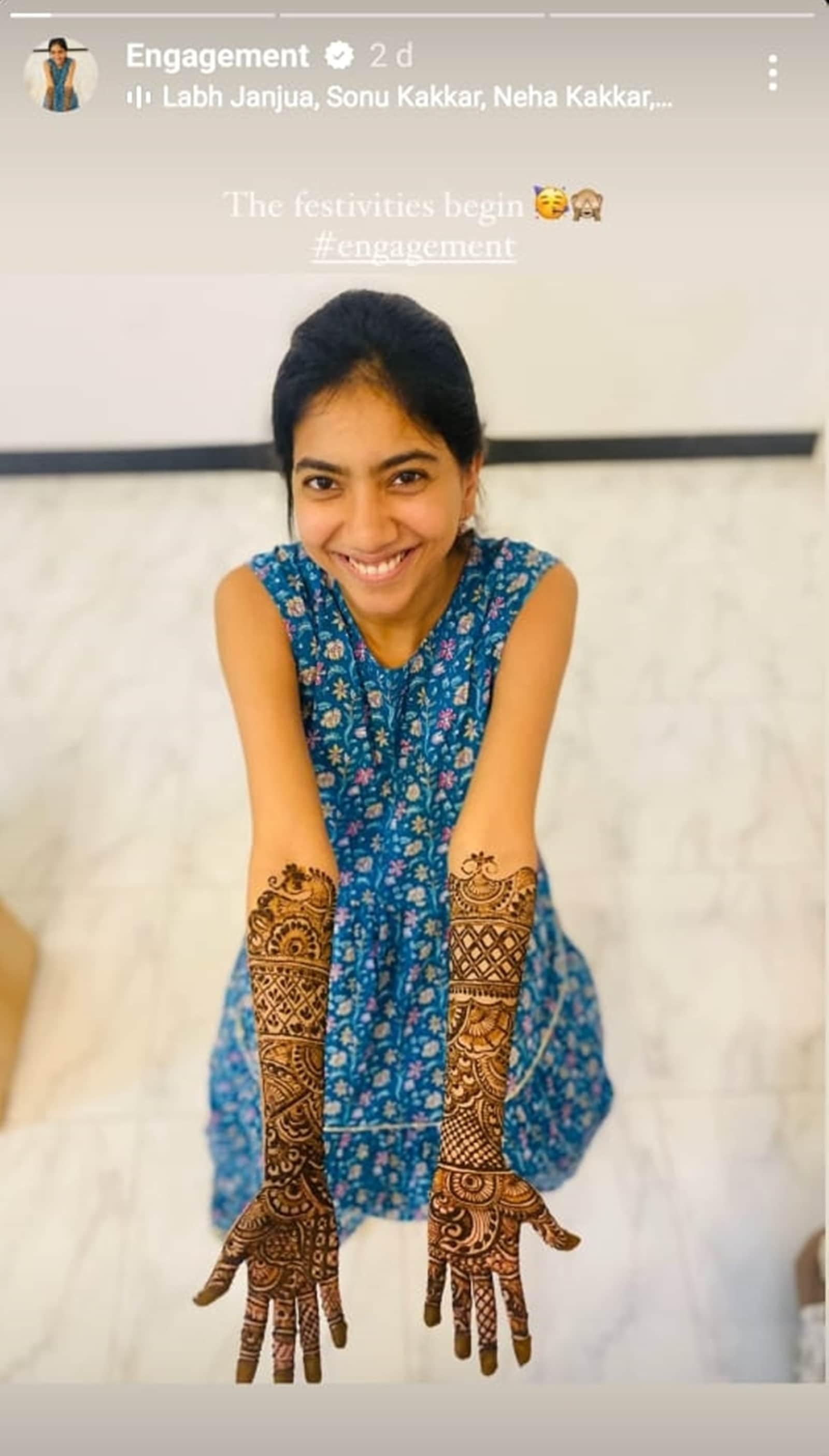 Sai Pallavi dazzles with her dance moves at sister Pooja Kannan’s engagement ceremony. Watch ...