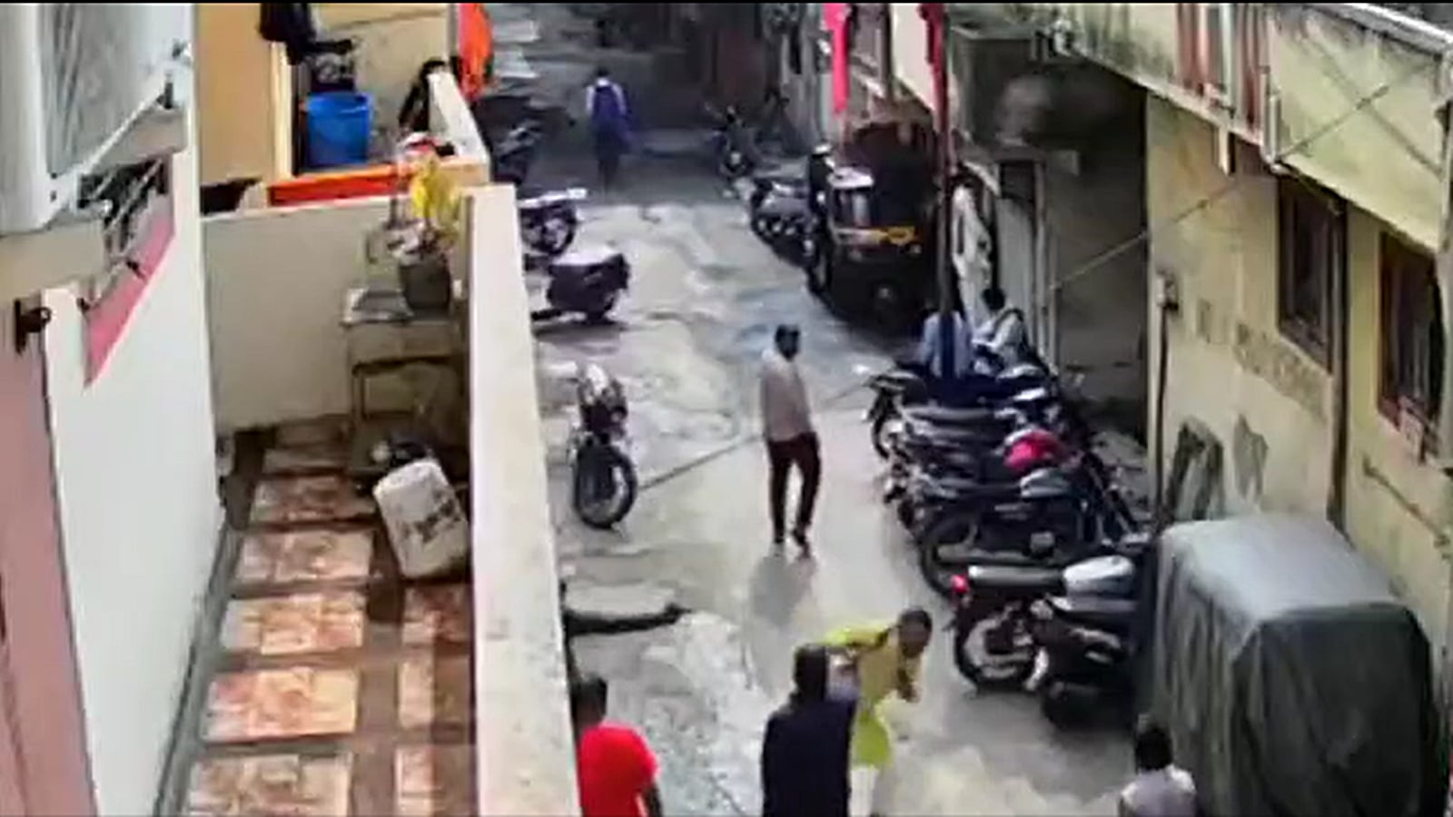 CCTV footage shows how gangster Sharad Mohol was shot dead in Pune’s ...