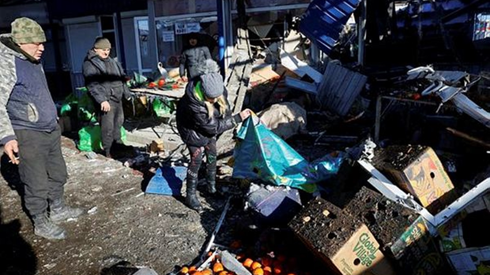 Officials report at least 25 dead in shelling of a market in Ukraine’s ...