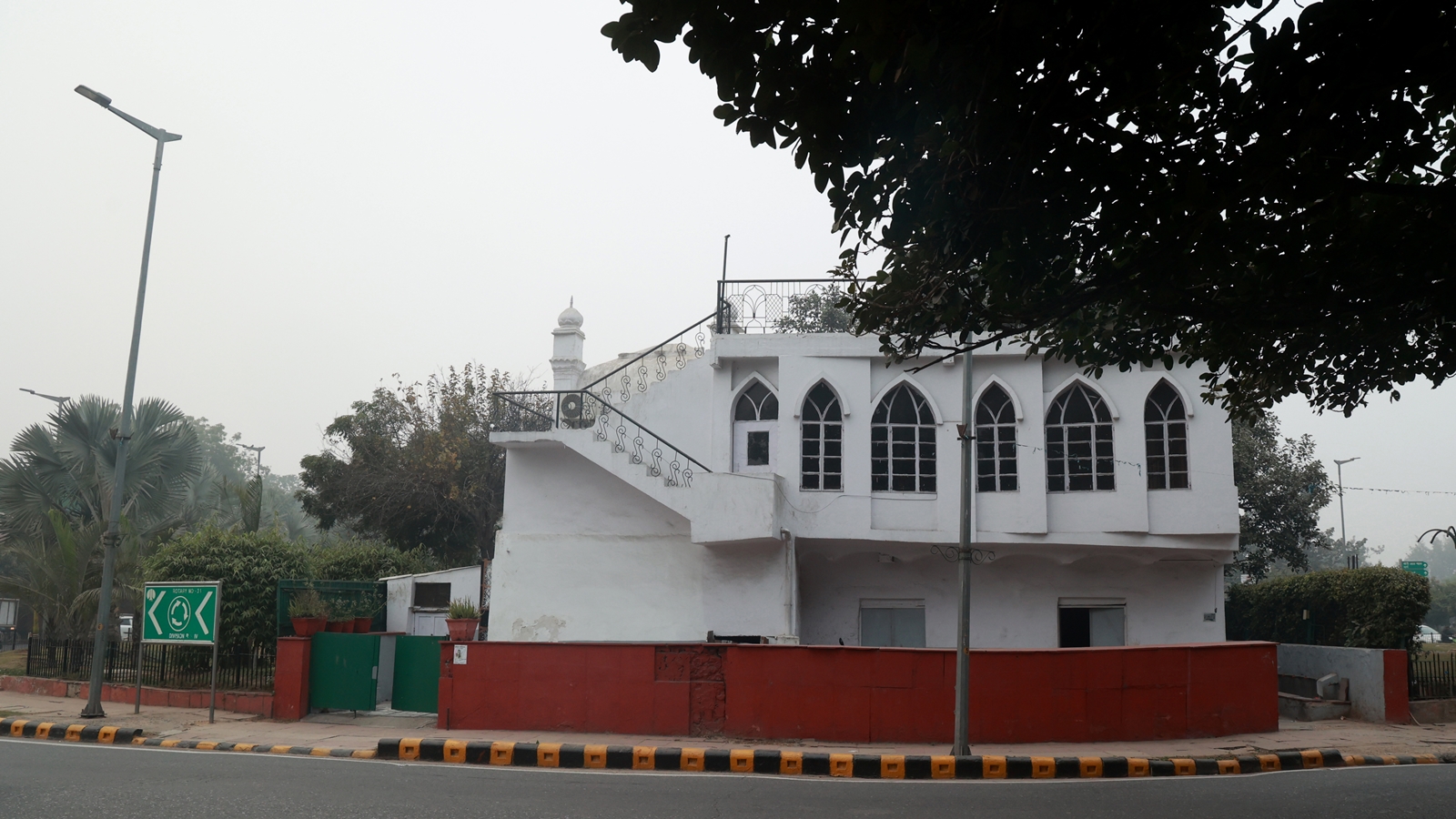 This Lutyens’ area mosque is a testament to a new Delhi coexisting with ...