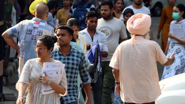 Centre discusses guidelines to check misleading ads, fake claims by ...