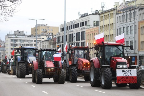 From Poland, Czech Republic to Greece, why are farmers protesting ...