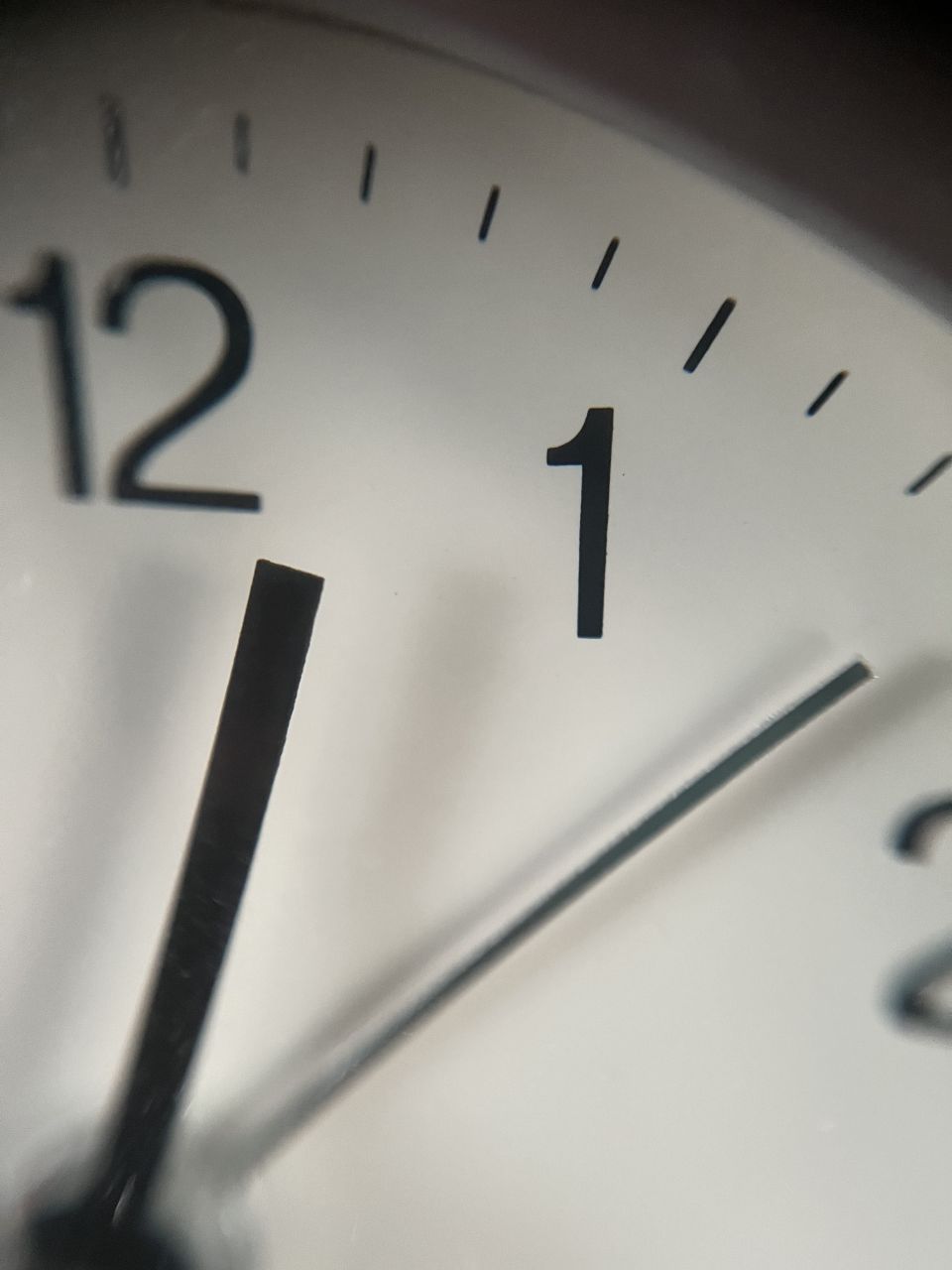 The dangers of consistently sleeping after midnight