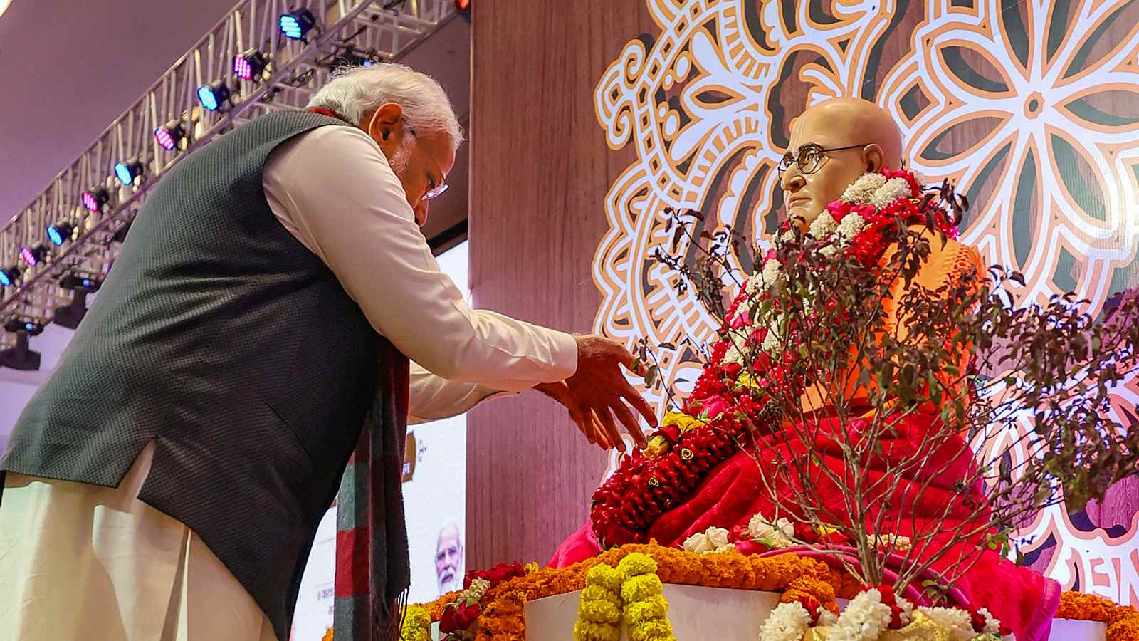 No Room For Divisions In Indias Unity In Diversity Pm Modi India
