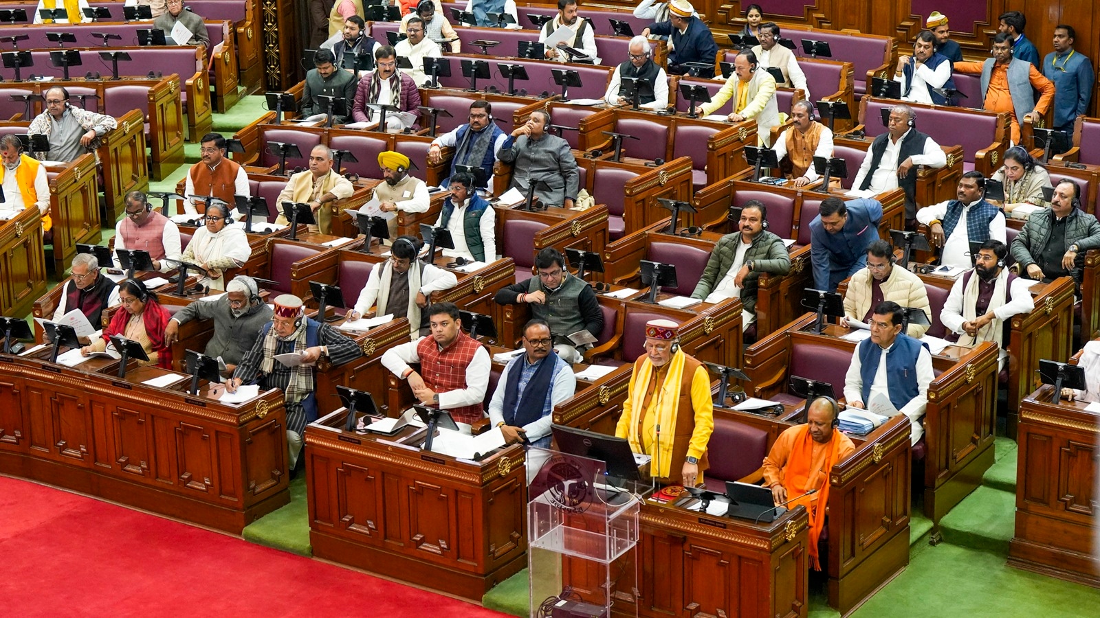 Up Govt Unveils Rs 7 36 Lakh Crore Budget For 2024 25 Rs 2 057 Crore