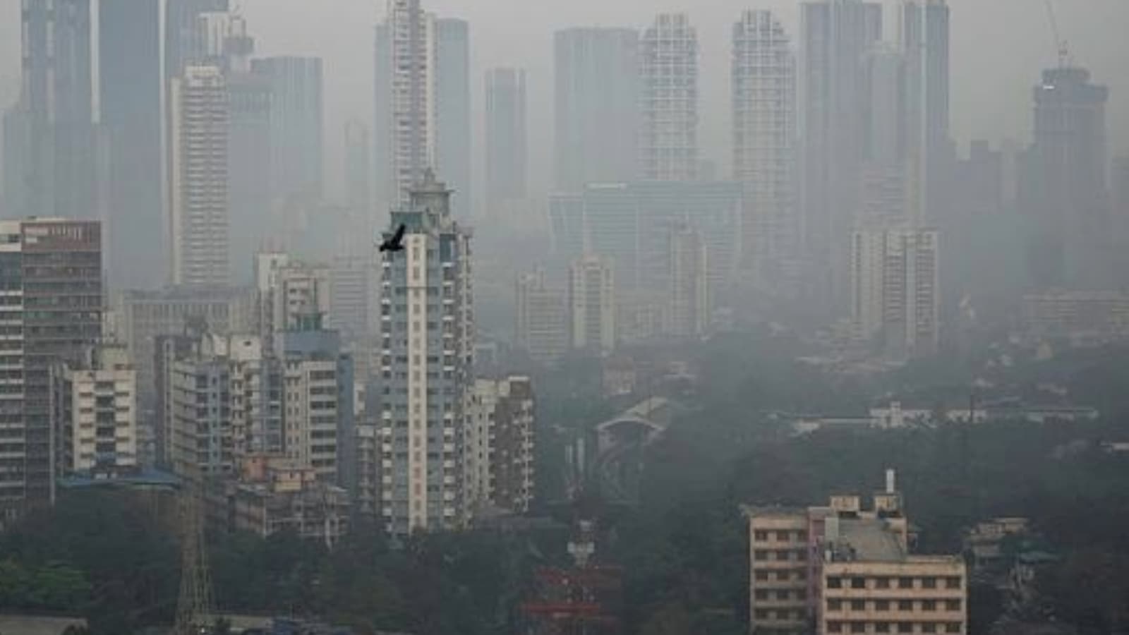 Mumbai reels under heat, humidity; next temperature dip only after 3 ...